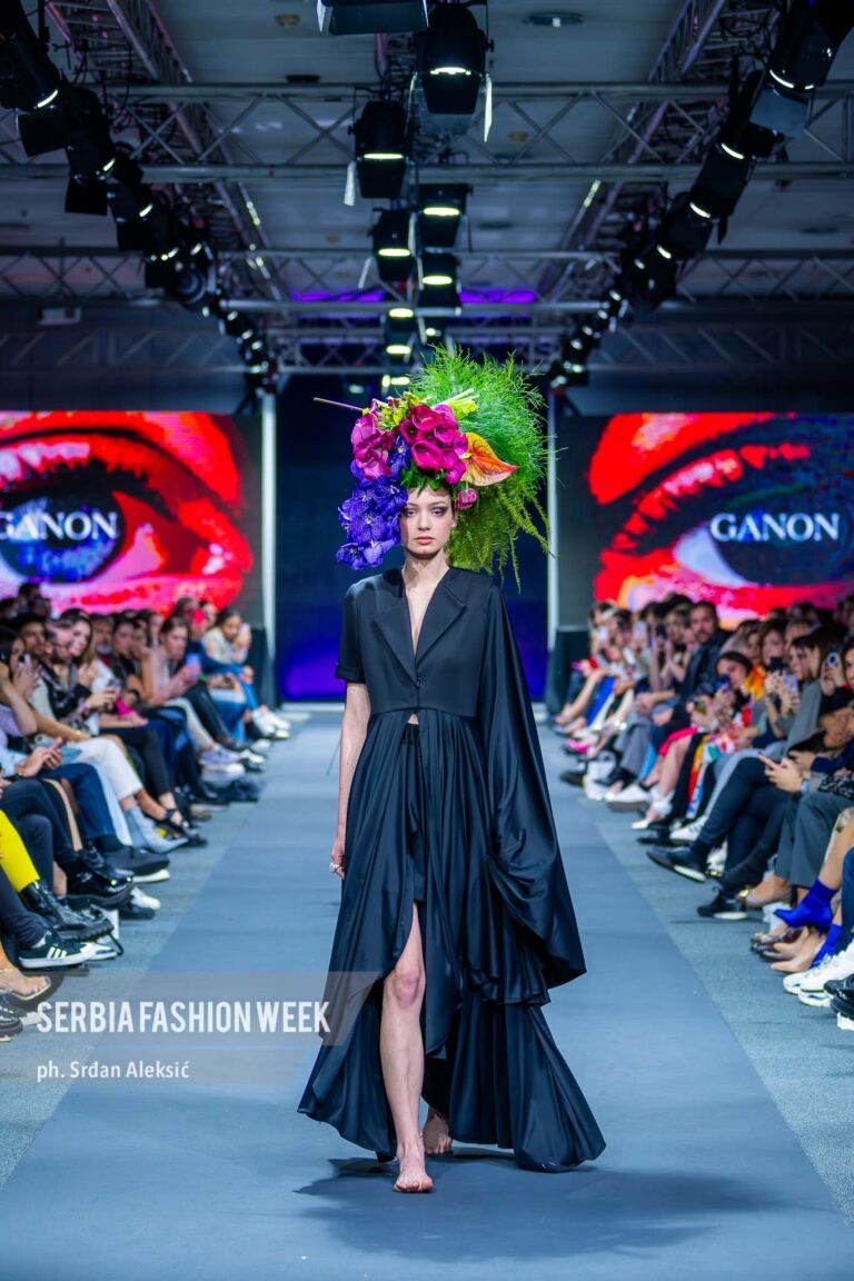 Main vidual and window display by Hikaru Seino for PARCO. | 清野光 Hikaru ...