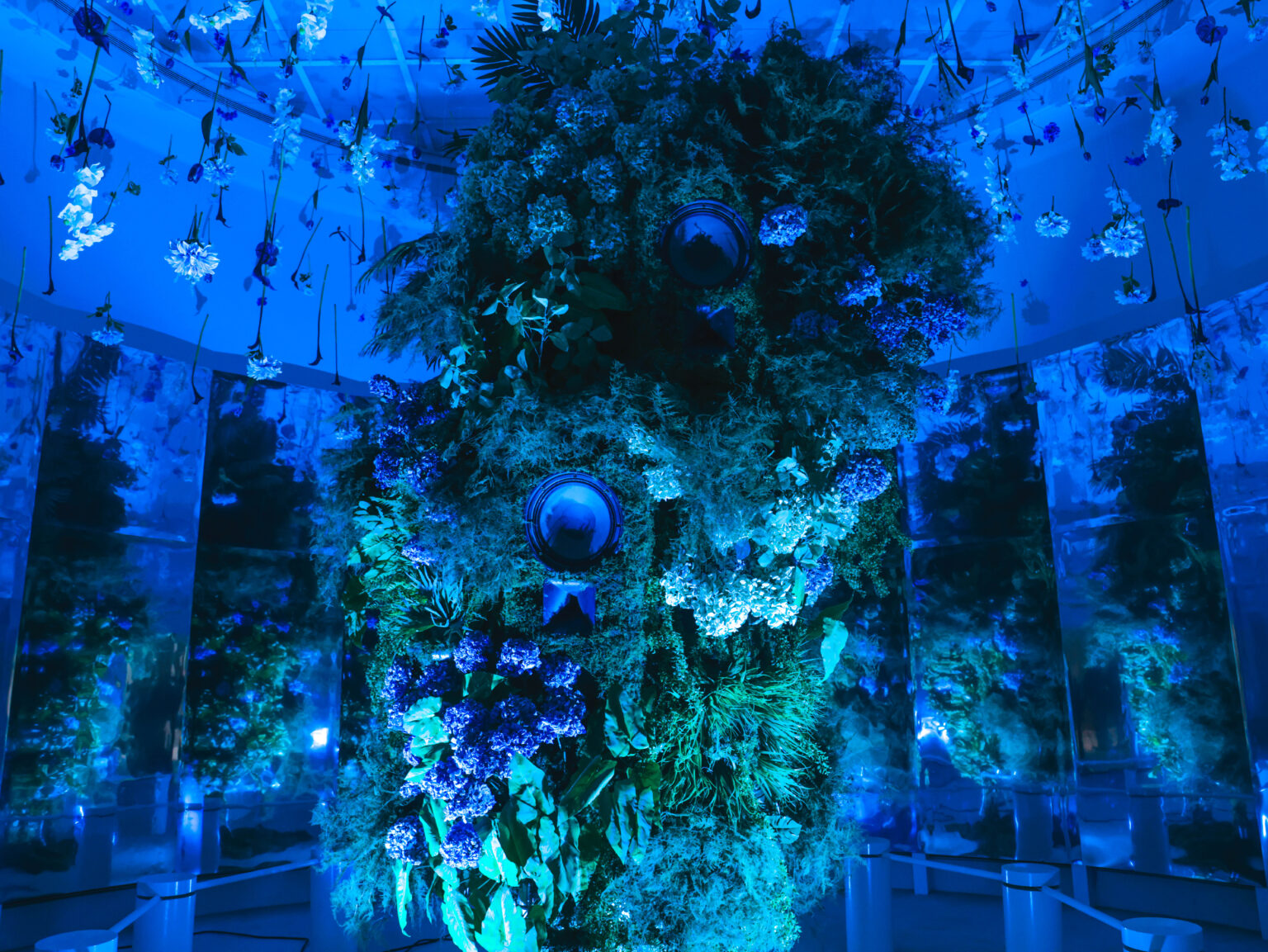 Main vidual and window display by Hikaru Seino for PARCO. | 清野光 Hikaru ...